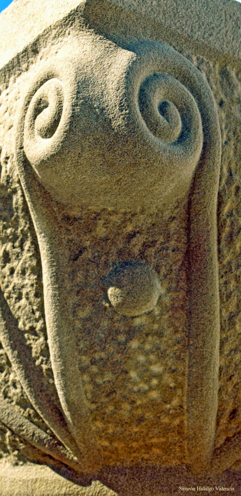 EL BLOG DE SIMEÓN HIDALGO: ZOLINA: CAPITEL NÚMERO 11 DEL PETRUS MUSEUM